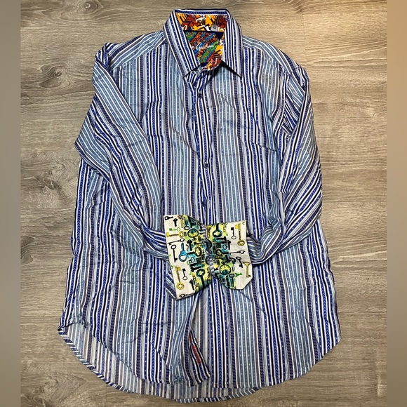 Robert Graham | Shirts | Robert Graham Limited Edition Long Sleeve Button Down Shirt Keys Sz M ...